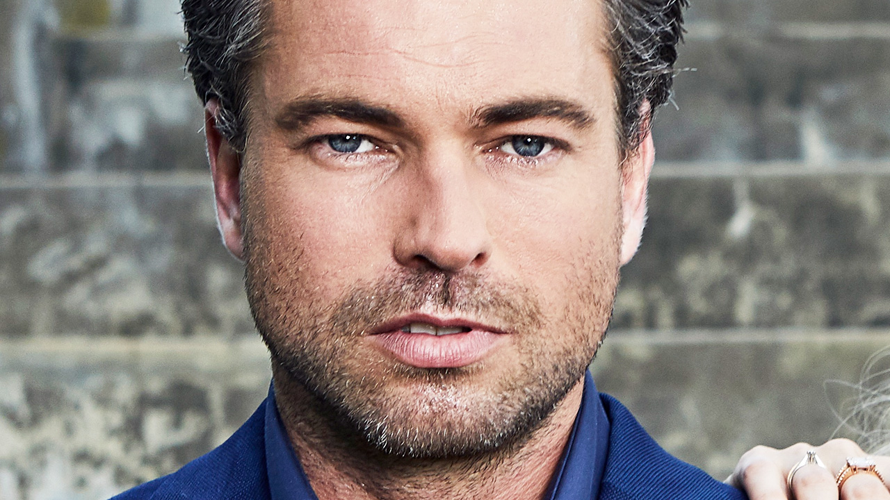 Rick Brandsteder in de knel na emotionele crash: “Ik zocht troost, maar ...